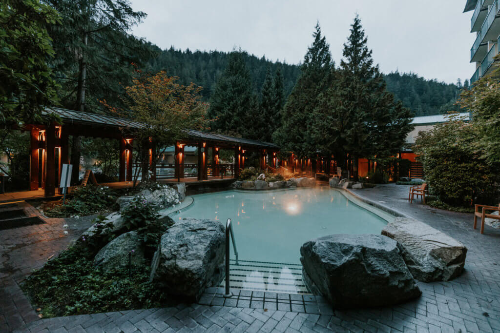11 Canadian Hot Springs Worth Visiting - Landsby