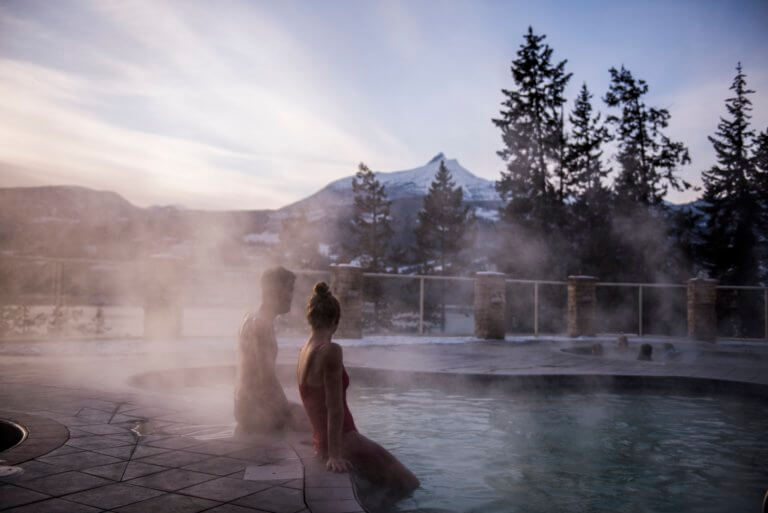 11 Canadian Hot Springs Worth Visiting - Landsby