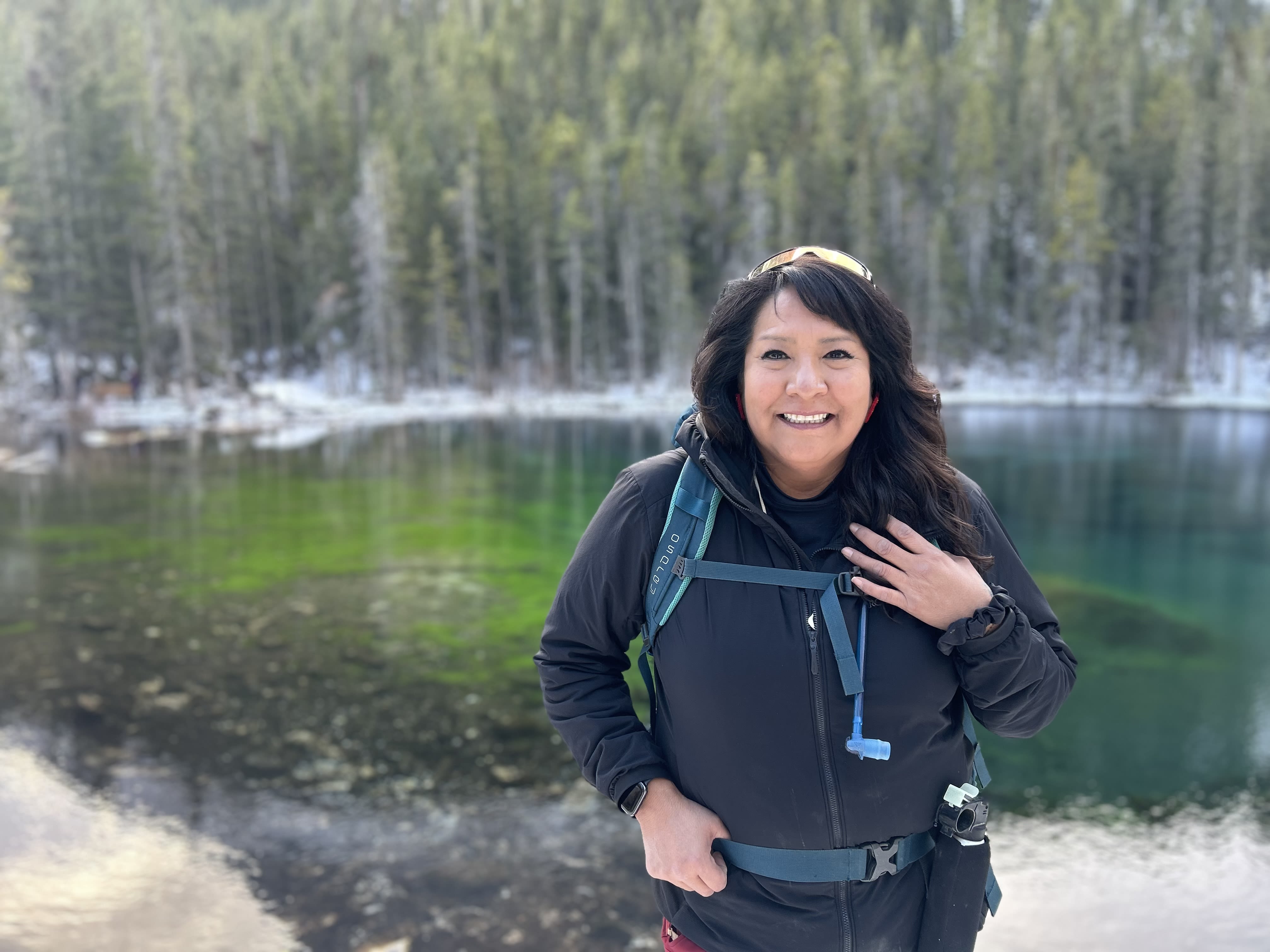 In Her Footsteps - Landsby